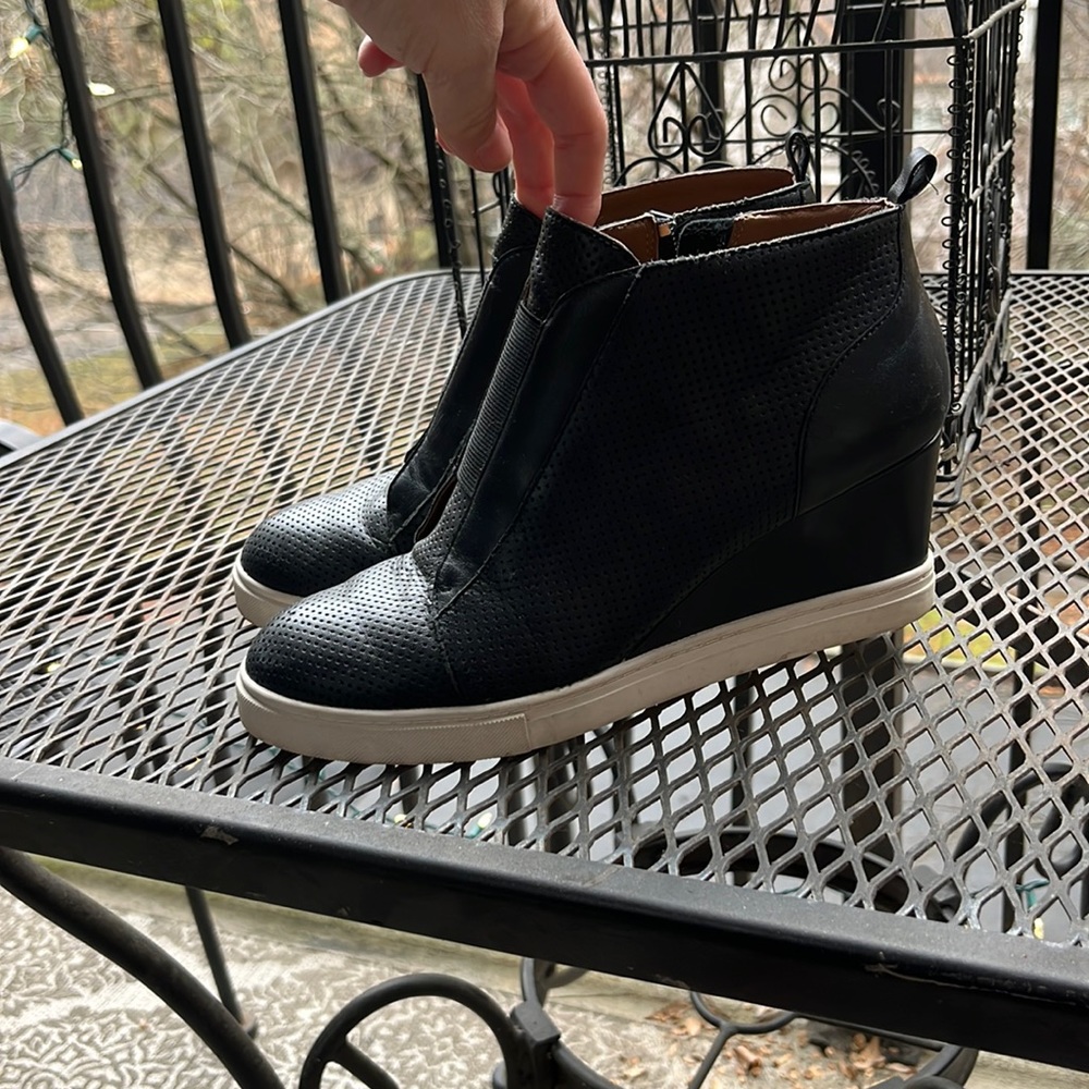 Linea Paolo Platform Sneakers - Gem